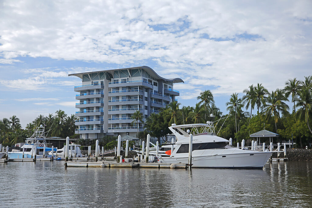 Standard Marina 2 Double Beds | Puerto Azul Hotel y Club Náutico